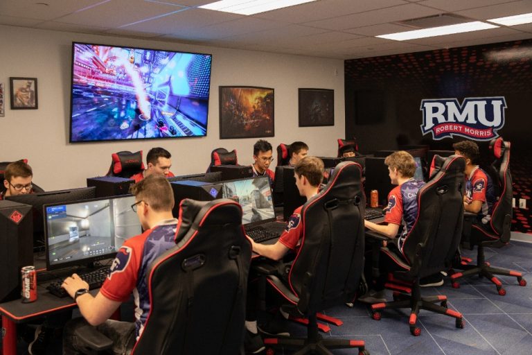 Best College Varsity Esports Programs - Intelligent
