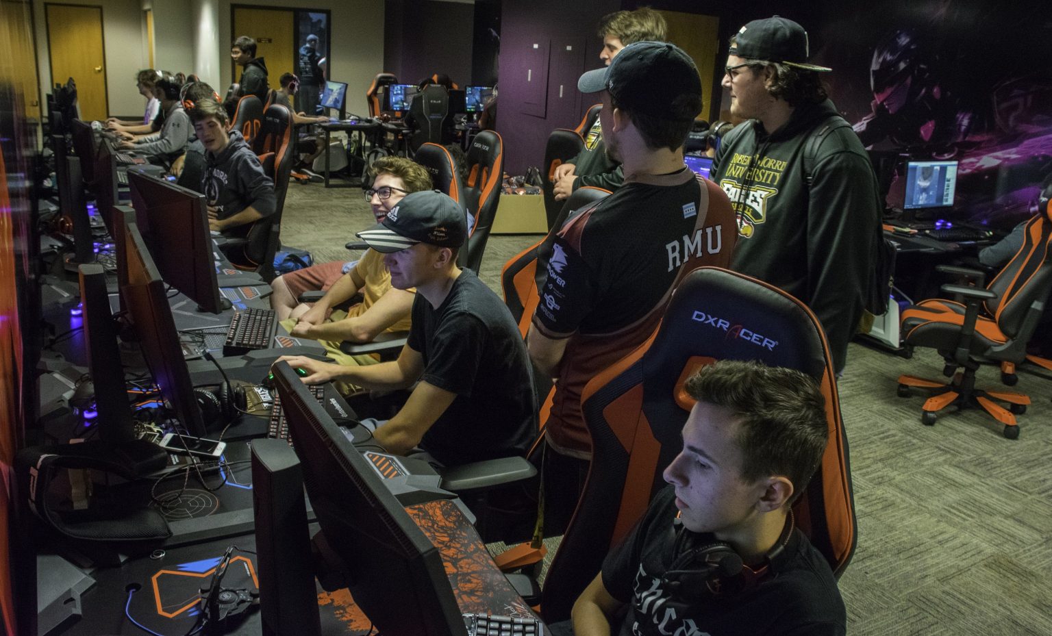 Best College Varsity Esports Programs - Intelligent