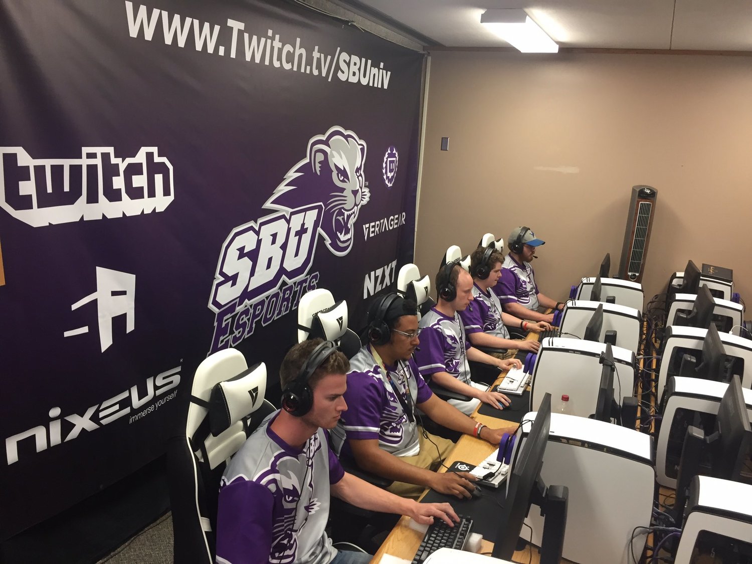 Best College Varsity Esports Programs - Intelligent