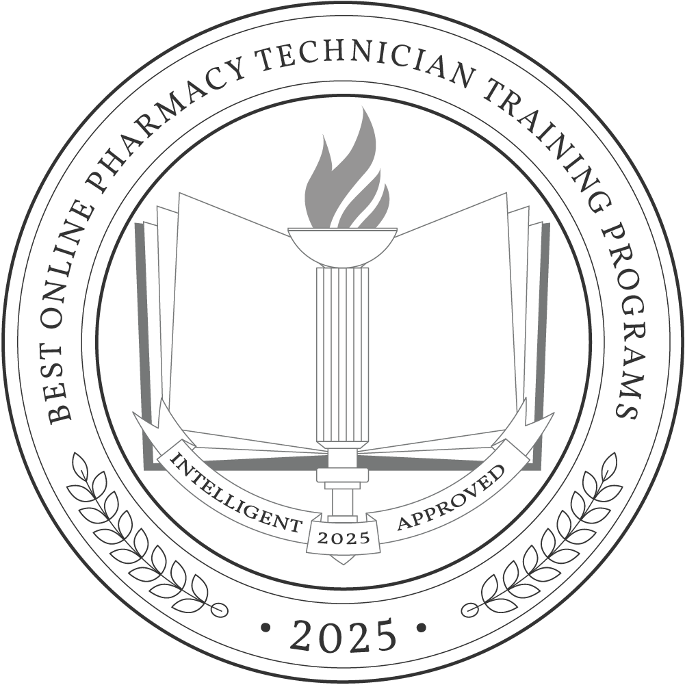 Best Online Pharmacy Technician Training Programs in 2025 - Intelligent